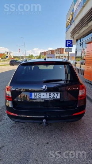 Melns Skoda Octavia 2016 Daugavpils, ar dzinēja tilpumu 2.00 L un nobraukumu 242 tūkst. km par 1300 €, foto 4 vietnē AUTOMOTO.COM.LV