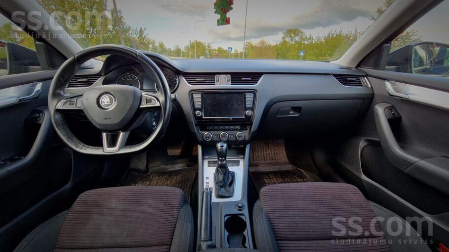 Melns Skoda Octavia 2016 Daugavpils, ar dzinēja tilpumu 2.00 L un nobraukumu 242 tūkst. km par 1300 €, foto 6 vietnē AUTOMOTO.COM.LV