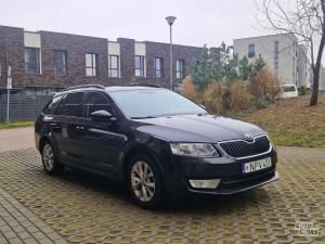 Black Skoda Octavia 2016 in Vilnius, with an engine capacity of 1.60 L and mileage of 353 thousand km for 5300 €, photo  on AUTOMOTO.COM.LV