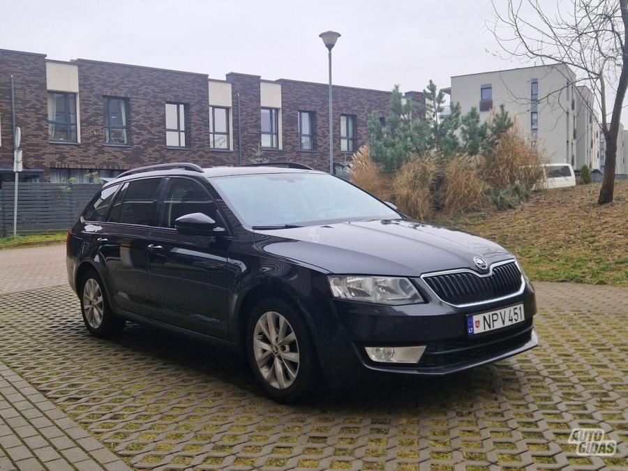 Black Skoda Octavia 2016 in Vilnius, with an engine capacity of 1.60 L and mileage of 353 thousand km for 5300 €, photo 1 on AUTOMOTO.COM.LV