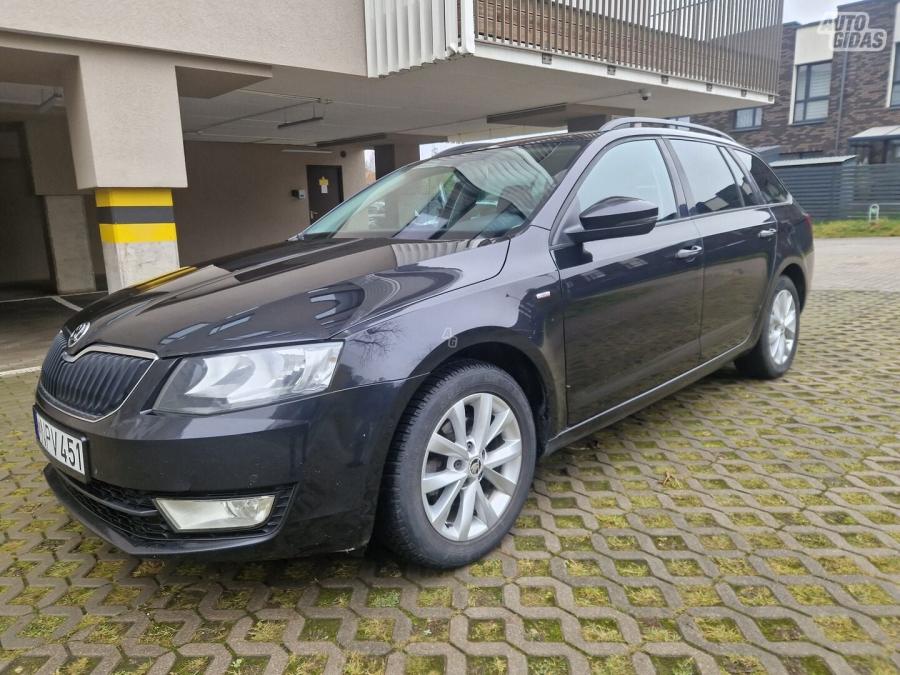 Black Skoda Octavia 2016 in Vilnius, with an engine capacity of 1.60 L and mileage of 353 thousand km for 5300 €, photo 3 on AUTOMOTO.COM.LV
