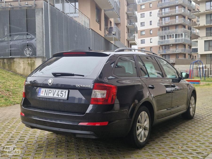 Black Skoda Octavia 2016 in Vilnius, with an engine capacity of 1.60 L and mileage of 353 thousand km for 5300 €, photo 6 on AUTOMOTO.COM.LV