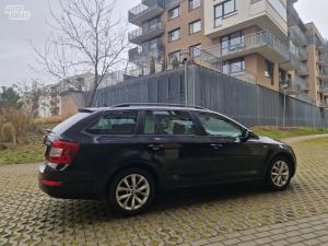 Black Skoda Octavia 2016 in Vilnius, with an engine capacity of 1.60 L and mileage of 353 thousand km for 5300 €, photo 7 on AUTOMOTO.COM.LV