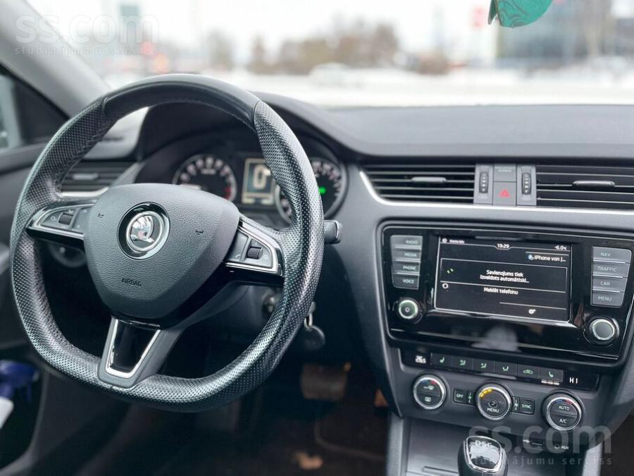 Melns Skoda Octavia 2016 Rīga, ar dzinēja tilpumu 2.00 L un nobraukumu 223 tūkst. km par 9750 €, foto 4 vietnē AUTOMOTO.COM.LV