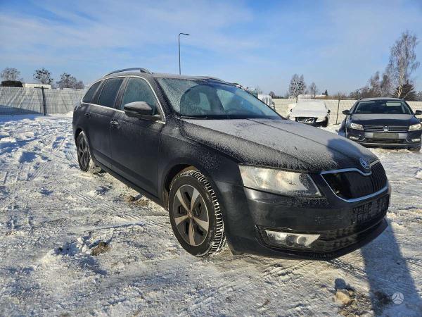 Black Skoda Octavia 2016 in Kaunas, with an engine capacity of 1.60 L and mileage of 130 thousand km for 5750 €, photo 3 on AUTOMOTO.COM.LV