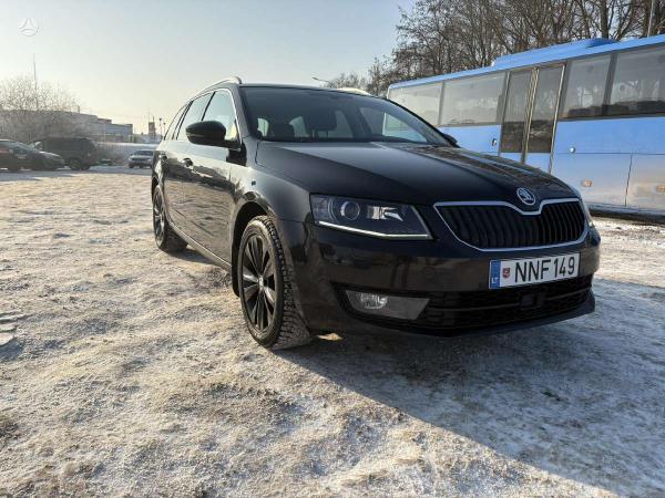 Melns Skoda Octavia 2016 Kauņa, ar dzinēja tilpumu 1.60 L un nobraukumu 273 tūkst. km par 8200 €, foto 2 vietnē AUTOMOTO.COM.LV