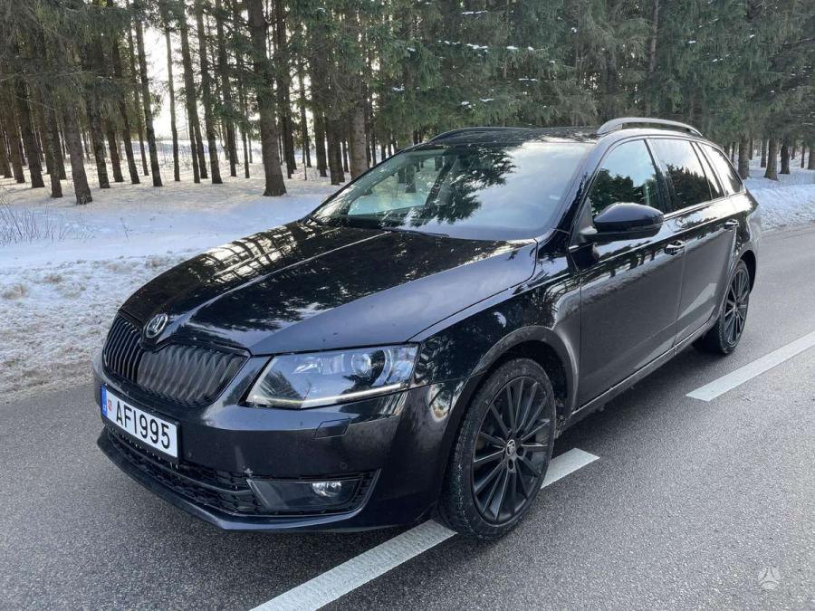 Black Skoda Octavia 2016 in Gargzdai, with an engine capacity of 1.97 L and mileage of 241 thousand km for 9400 €, photo 3 on AUTOMOTO.COM.LV
