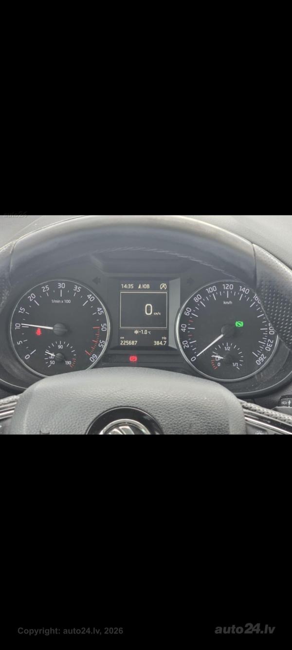 Black Skoda Octavia 2016 in Tartu, with an engine capacity of 1.60 L and mileage of 225 thousand km for 8999 €, photo 11 on AUTOMOTO.COM.LV