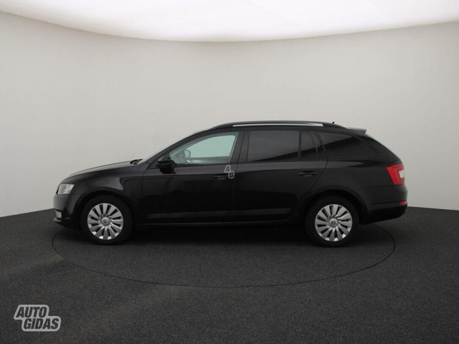 Black Skoda Octavia 2016 in Vilnius, with an engine capacity of 1.60 L and mileage of 217 thousand km for 7999 €, photo 6 on AUTOMOTO.COM.LV