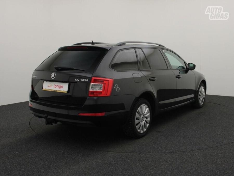 Black Skoda Octavia 2016 in Vilnius, with an engine capacity of 1.60 L and mileage of 217 thousand km for 7999 €, photo 8 on AUTOMOTO.COM.LV