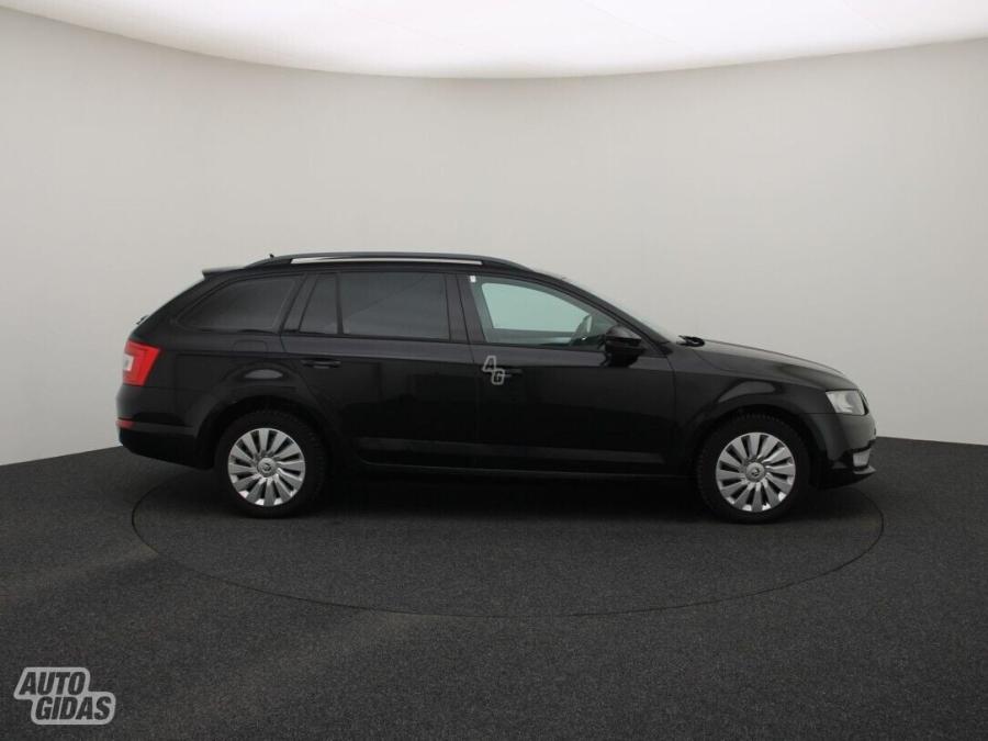 Black Skoda Octavia 2016 in Vilnius, with an engine capacity of 1.60 L and mileage of 217 thousand km for 7999 €, photo 9 on AUTOMOTO.COM.LV