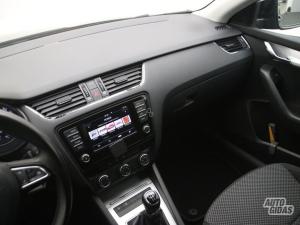 Black Skoda Octavia 2016 in Vilnius, with an engine capacity of 1.60 L and mileage of 217 thousand km for 7999 €, photo 21 on AUTOMOTO.COM.LV