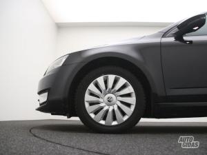 Black Skoda Octavia 2016 in Vilnius, with an engine capacity of 1.60 L and mileage of 217 thousand km for 7999 €, photo 26 on AUTOMOTO.COM.LV