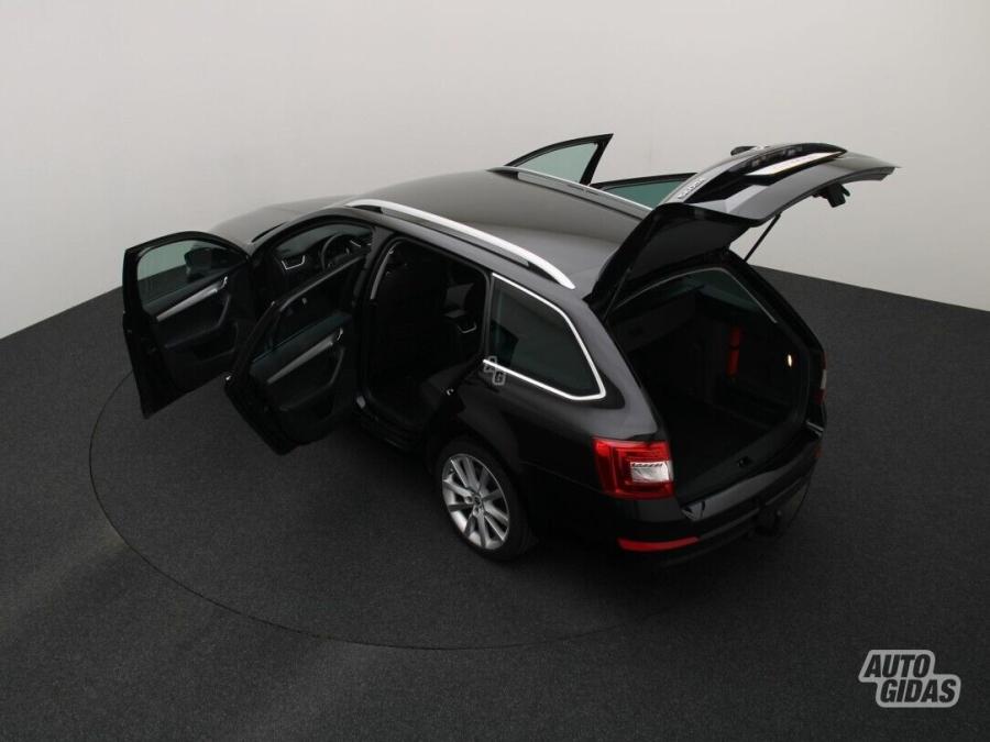 Black Skoda Octavia 2016 in Vilnius, with an engine capacity of 1.20 L and mileage of 206 thousand km for 7999 €, photo 13 on AUTOMOTO.COM.LV