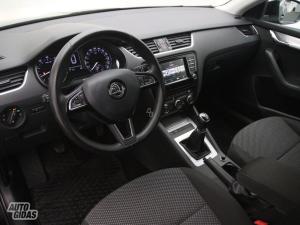 Black Skoda Octavia 2016 in Vilnius, with an engine capacity of 1.20 L and mileage of 206 thousand km for 7999 €, photo 16 on AUTOMOTO.COM.LV