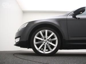 Black Skoda Octavia 2016 in Vilnius, with an engine capacity of 1.20 L and mileage of 206 thousand km for 7999 €, photo 28 on AUTOMOTO.COM.LV