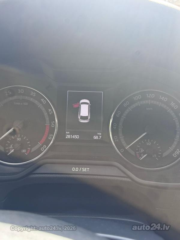 Black Skoda Octavia 2016 in Jogeva, with an engine capacity of 2.00 L and mileage of 281 thousand km for 8400 €, photo 6 on AUTOMOTO.COM.LV