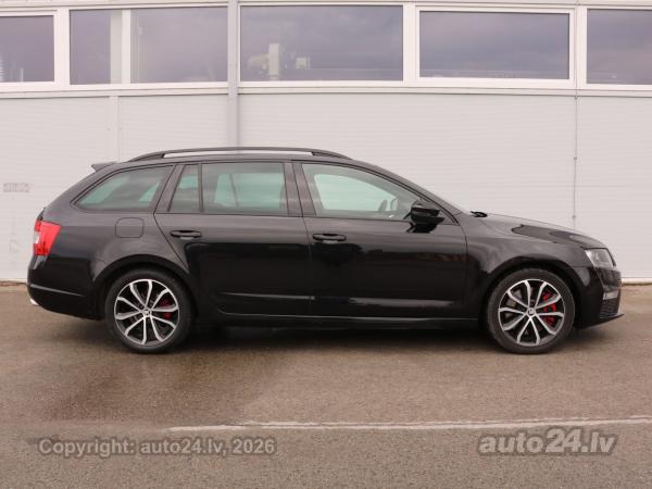 Melns Skoda Octavia 2016 Tallina, ar dzinēja tilpumu 2.00 L un nobraukumu 242 tūkst. km par 10000 €, foto 9 vietnē AUTOMOTO.COM.LV