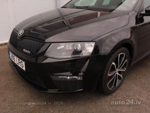 Melns Skoda Octavia 2016 Tallina, ar dzinēja tilpumu 2.00 L un nobraukumu 242 tūkst. km par 10000 €, foto 11 vietnē AUTOMOTO.COM.LV