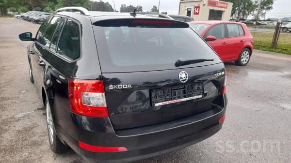 Black Skoda Octavia 2016 in Riga, with an engine capacity of 2.00 L and mileage of 259 thousand km for 6400 €, photo 8 on AUTOMOTO.COM.LV
