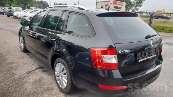Black Skoda Octavia 2016 in Riga, with an engine capacity of 2.00 L and mileage of 259 thousand km for 6400 €, photo 9 on AUTOMOTO.COM.LV