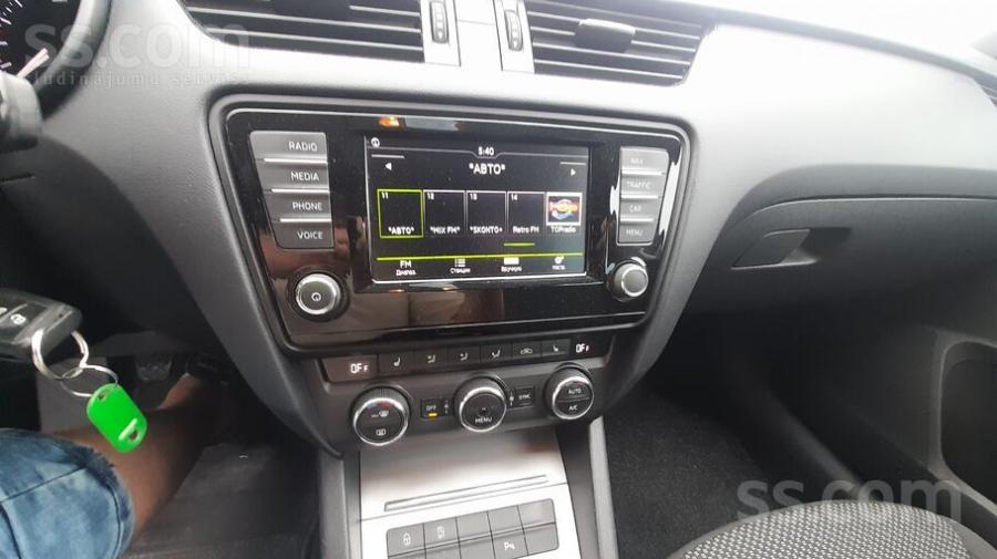 Melns Skoda Octavia 2016 Rīga, ar dzinēja tilpumu 2.00 L un nobraukumu 259 tūkst. km par 6400 €, foto 17 vietnē AUTOMOTO.COM.LV