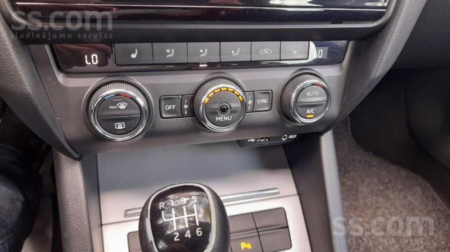 Melns Skoda Octavia 2016 Rīga, ar dzinēja tilpumu 2.00 L un nobraukumu 259 tūkst. km par 6400 €, foto 32 vietnē AUTOMOTO.COM.LV