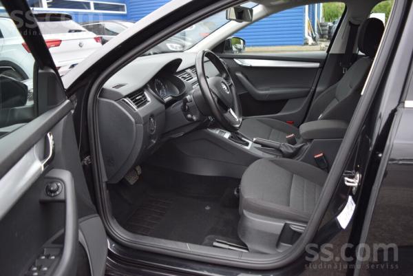Black Skoda Octavia 2016 in Riga, with an engine capacity of 2.00 L and mileage of 231 thousand km for 7200 €, photo 3 on AUTOMOTO.COM.LV