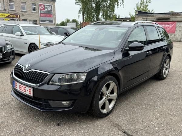 Black Skoda Octavia 2016 in Riga, with an engine capacity of 2.00 L and mileage of 241 thousand km for 7990 €, photo 8 on AUTOMOTO.COM.LV