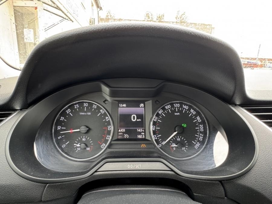 Black Skoda Octavia 2016 in Riga, with an engine capacity of 2.00 L and mileage of 241 thousand km for 7990 €, photo 26 on AUTOMOTO.COM.LV