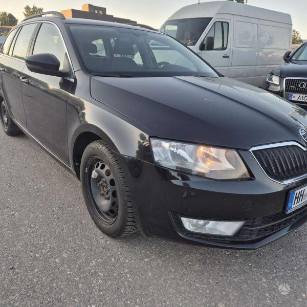 Black Skoda Octavia 2016 in Kaunas, with an engine capacity of 1.60 L and mileage of 370 thousand km for 4300 €, photo 3 on AUTOMOTO.COM.LV