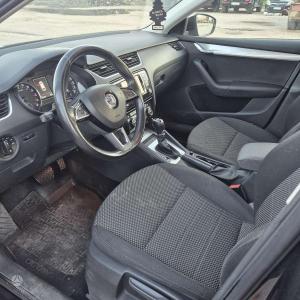 Черный Шкода Октавия 2016 в Каунас, объемом двигателя 1.60 л и пробегом 370 тыс. км за 4300 €, фото 8 на AUTOMOTO.COM.LV