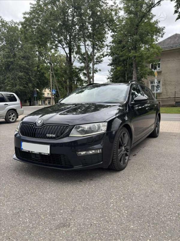 Black Skoda Octavia 2016 in Vilnius, with an engine capacity of 1.97 L and mileage of 259 thousand km for 9000 €, photo 1 on AUTOMOTO.COM.LV
