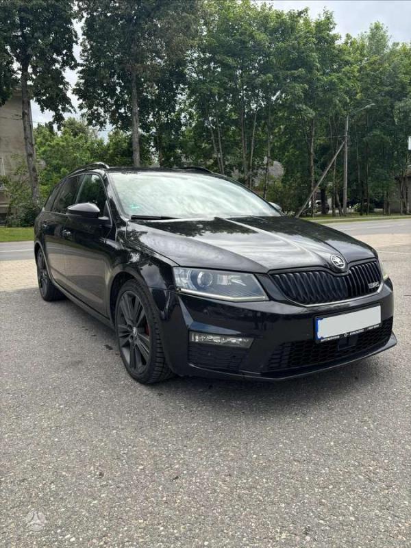 Black Skoda Octavia 2016 in Vilnius, with an engine capacity of 1.97 L and mileage of 259 thousand km for 9000 €, photo 2 on AUTOMOTO.COM.LV