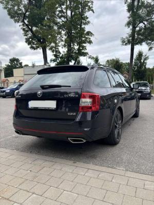 Melns Skoda Octavia 2016 Viļņa, ar dzinēja tilpumu 1.97 L un nobraukumu 259 tūkst. km par 9000 €, foto 4 vietnē AUTOMOTO.COM.LV