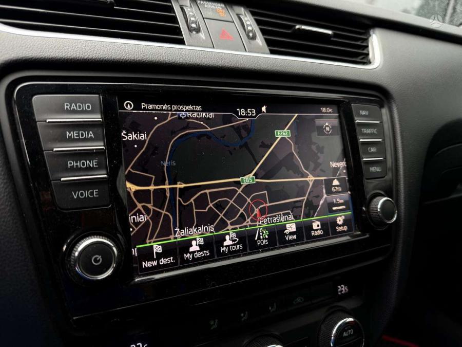 Black Skoda Octavia 2016 in Kaunas, with an engine capacity of 1.97 L and mileage of 330 thousand km for 8750 €, photo 11 on AUTOMOTO.COM.LV