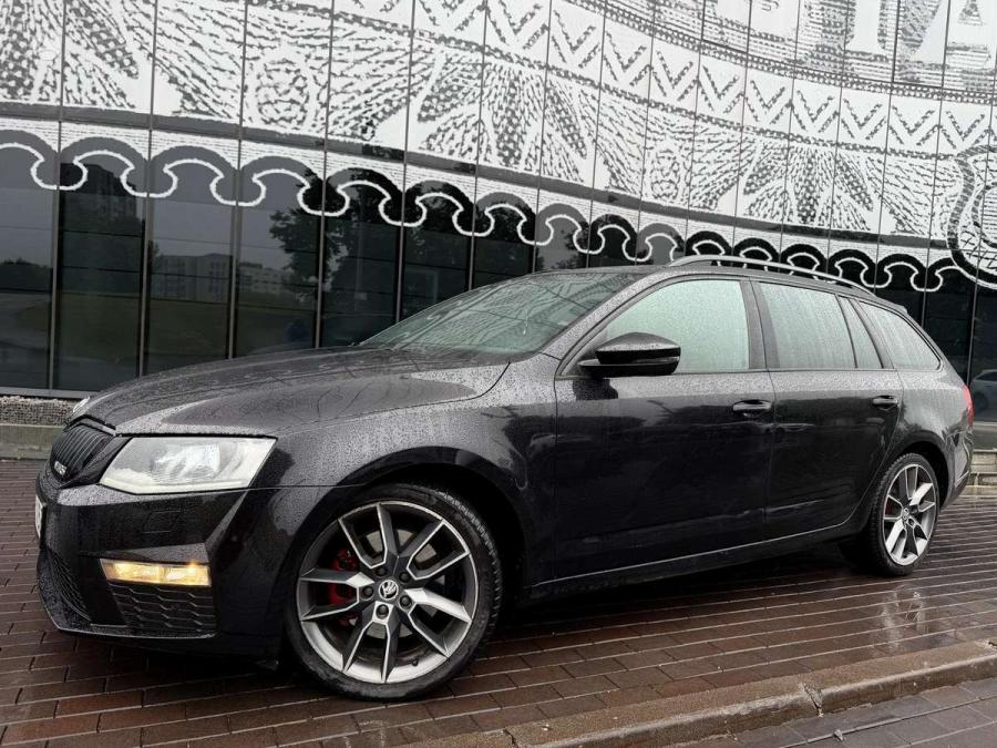Black Skoda Octavia 2016 in Kaunas, with an engine capacity of 1.97 L and mileage of 330 thousand km for 8750 €, photo 18 on AUTOMOTO.COM.LV