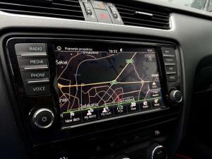 Black Skoda Octavia 2016 in Kaunas, with an engine capacity of 1.97 L and mileage of 330 thousand km for 8500 €, photo 9 on AUTOMOTO.COM.LV