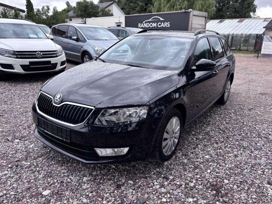 Black Skoda Octavia 2016 in Gargzdai, with an engine capacity of 1.60 L and mileage of 102 thousand km for 7999 €, photo 1 on AUTOMOTO.COM.LV