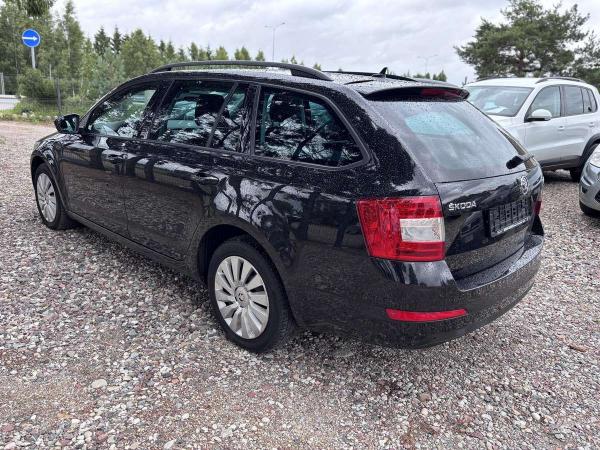 Black Skoda Octavia 2016 in Gargzdai, with an engine capacity of 1.60 L and mileage of 102 thousand km for 7999 €, photo 2 on AUTOMOTO.COM.LV