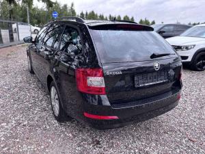 Black Skoda Octavia 2016 in Gargzdai, with an engine capacity of 1.60 L and mileage of 102 thousand km for 7999 €, photo 4 on AUTOMOTO.COM.LV