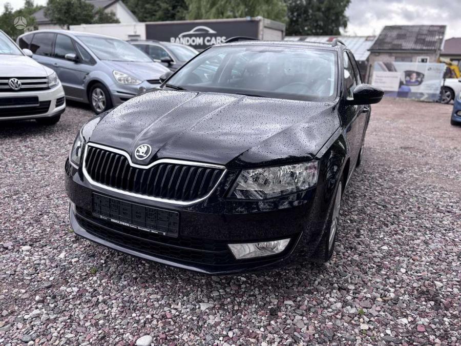 Black Skoda Octavia 2016 in Gargzdai, with an engine capacity of 1.60 L and mileage of 102 thousand km for 7999 €, photo 8 on AUTOMOTO.COM.LV