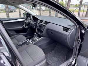 Black Skoda Octavia 2016 in Gargzdai, with an engine capacity of 1.60 L and mileage of 102 thousand km for 7999 €, photo 14 on AUTOMOTO.COM.LV