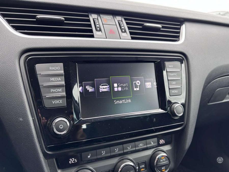 Black Skoda Octavia 2016 in Gargzdai, with an engine capacity of 1.60 L and mileage of 102 thousand km for 7999 €, photo 18 on AUTOMOTO.COM.LV