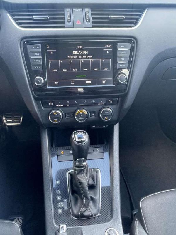 Black Skoda Octavia 2016 in Vilnius, with an engine capacity of 1.97 L and mileage of 289 thousand km for 7600 €, photo 5 on AUTOMOTO.COM.LV