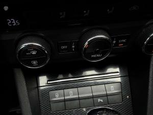 Черный Шкода Октавия 2016 в Каунас, объемом двигателя 1.97 л и пробегом 330 тыс. км за 8500 €, фото 12 на AUTOMOTO.COM.LV