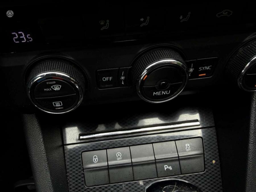 Черный Шкода Октавия 2016 в Каунас, объемом двигателя 1.97 л и пробегом 330 тыс. км за 8500 €, фото 12 на AUTOMOTO.COM.LV