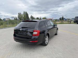 Black Skoda Octavia 2016 in Taurage, with an engine capacity of 1.60 L and mileage of 275 thousand km for 5600 €, photo 11 on AUTOMOTO.COM.LV