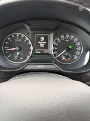 Black Skoda Octavia 2016 in Taurage, with an engine capacity of 1.60 L and mileage of 275 thousand km for 5600 €, photo 22 on AUTOMOTO.COM.LV