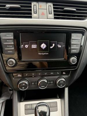 Black Skoda Octavia 2016 in Taurage, with an engine capacity of 1.60 L and mileage of 275 thousand km for 5600 €, photo 27 on AUTOMOTO.COM.LV